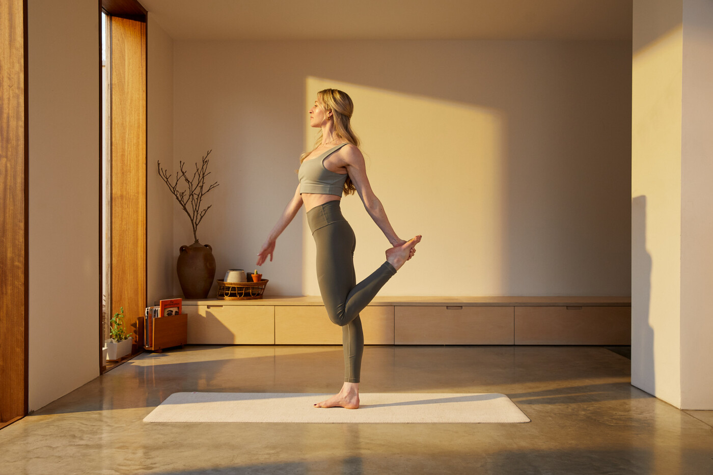 Lottie Murphy Pilates - Sam Todd - Pilates Photographer